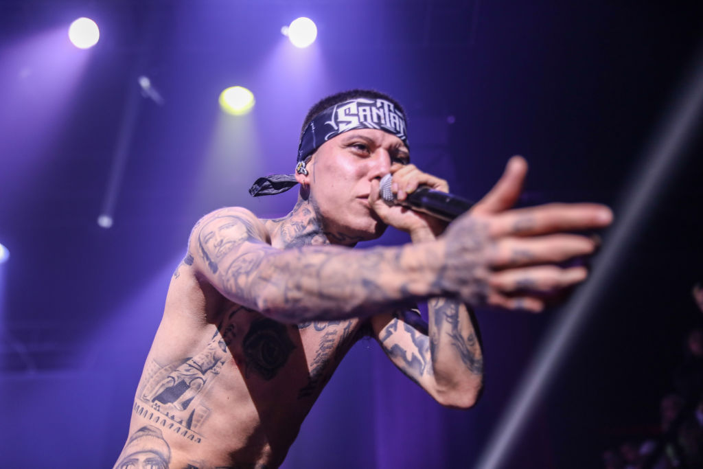 Ya nació el hijo de Santa Fe Klan y así lo presentó al mundo – El Botón